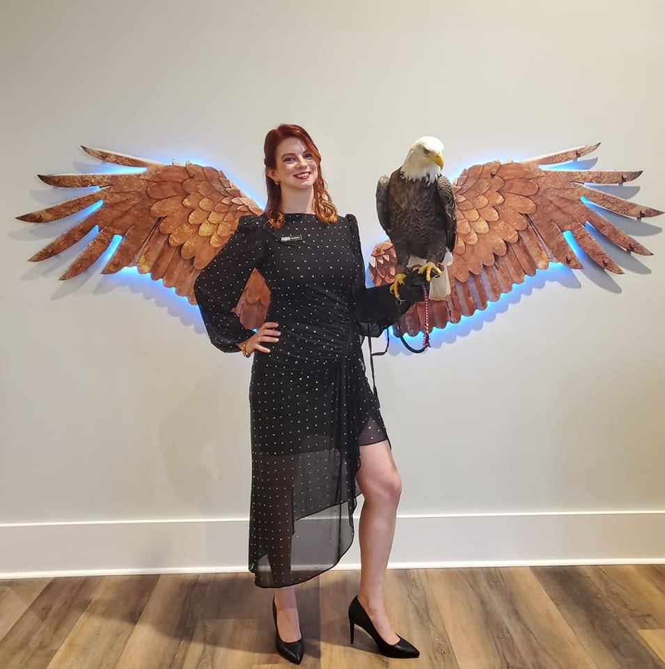 Robyn Miller – The International Association of Avian Trainers and ...